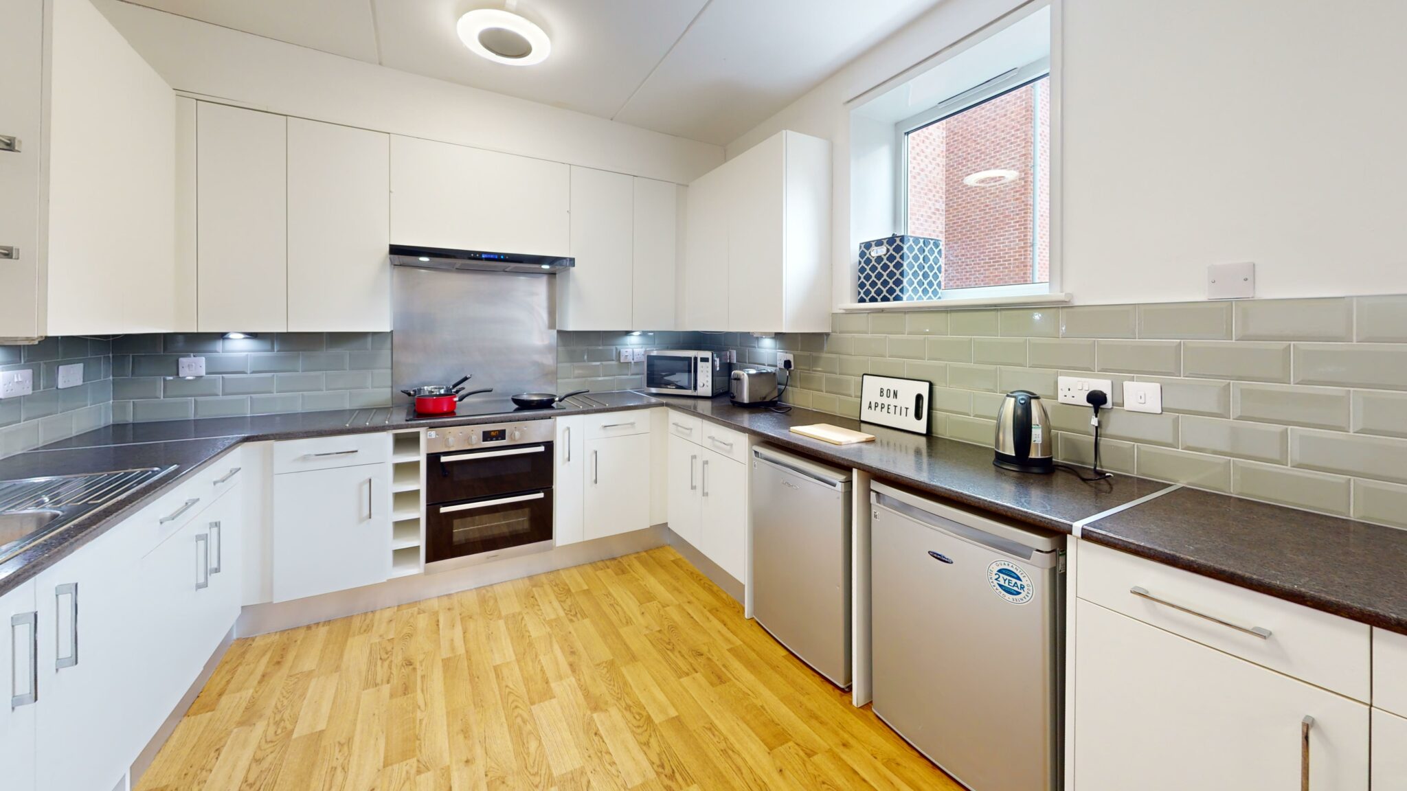 Summer Ensuite – student room at UPP Broadgate Park - official ...